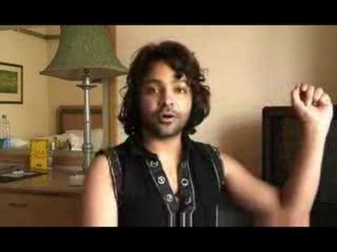 Pakistani Drag Queen Defies U.S. - YouTube