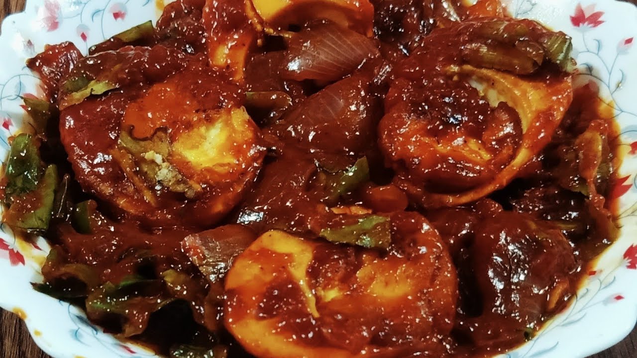 Egg Chilli Recipe / Anda Chilli Recipe / How To Make Eggs Chilli At ...