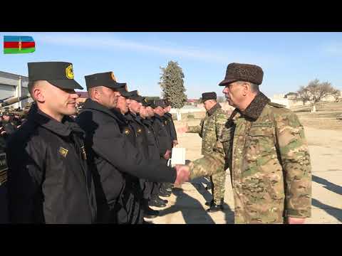 Müdafiə naziri bir neçə hərbi hissənin döyüş hazırlığını yoxlayıb