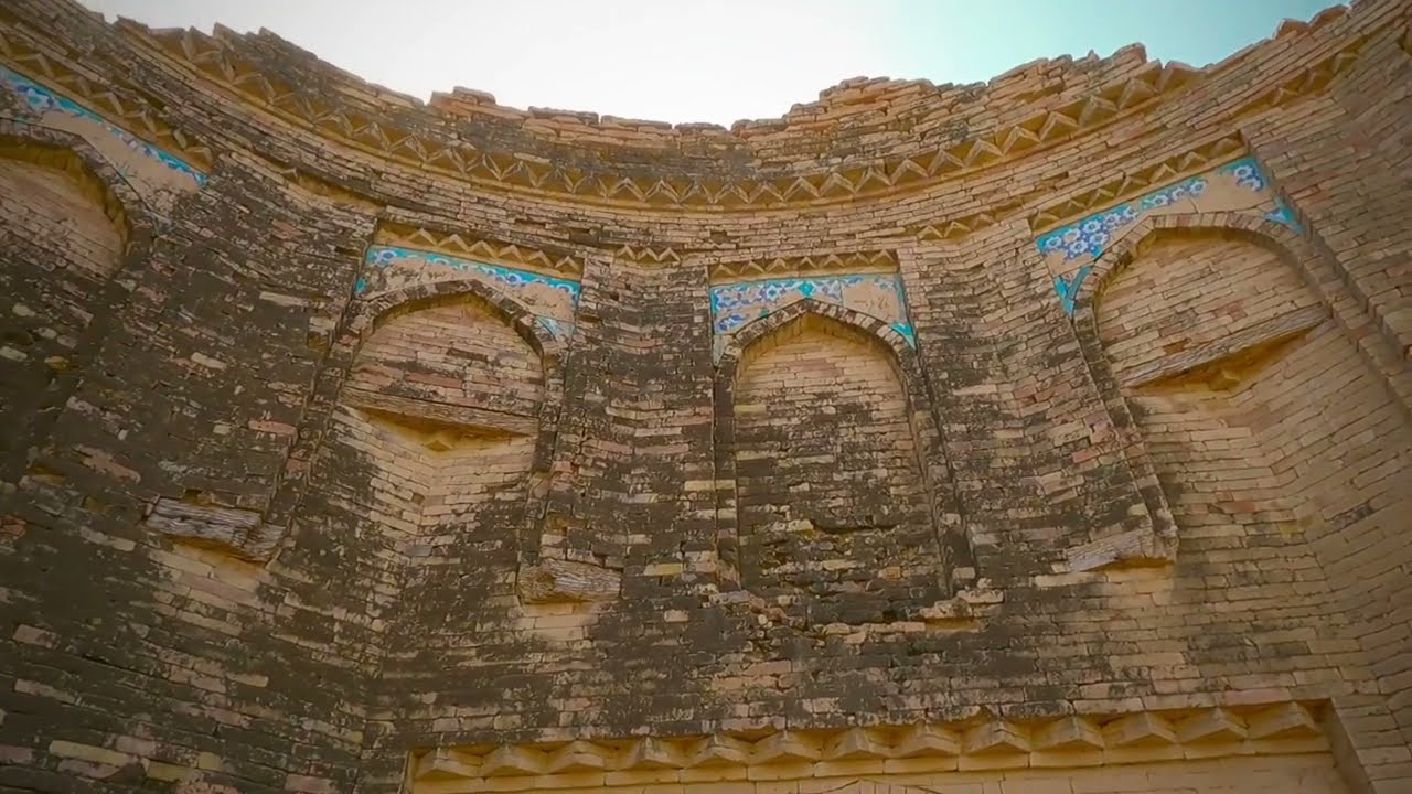 200 Year Old Graveyard In Choti Zareen District Dera Ghazi Khan - YouTube