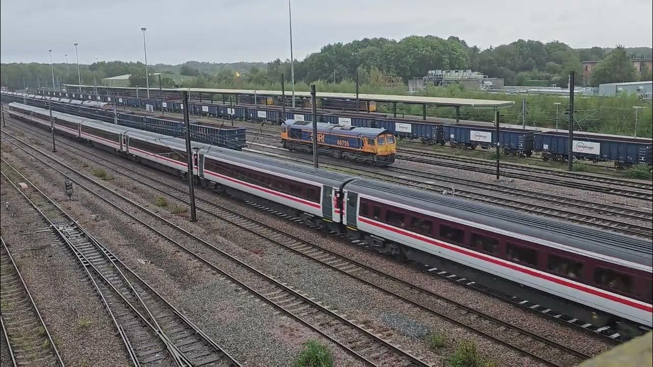 LNER InterCity 225 91114+82225 From London Kings Cross To Leeds - YouTube