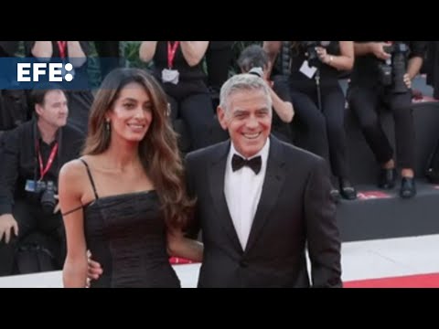 Venecia despliega su primera alfombra roja con George y Amal Clooney como protagonistas