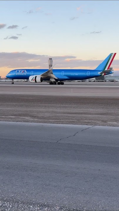 ITA Airways A359 arrives at LAS - YouTube