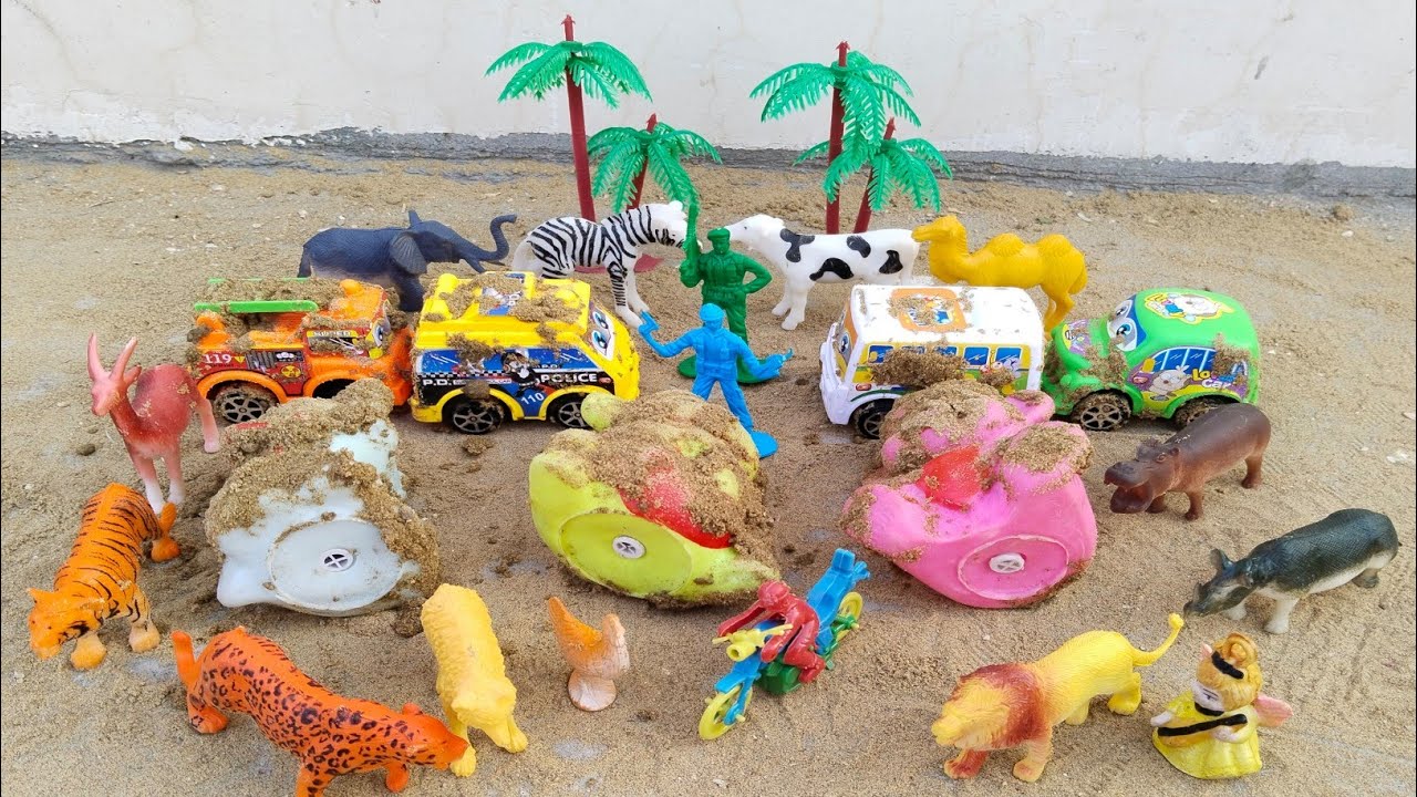 gadi wale cartoon / toy helicopter ka video / tractor, car, bus, cow ...