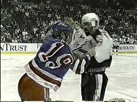Sandy McCarthy vs Darren Langdon Round 2 - YouTube
