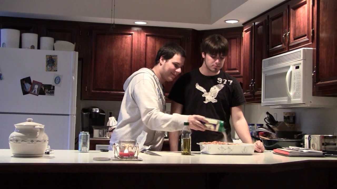 Cooking Ziti - Obnoxious Foods - YouTube