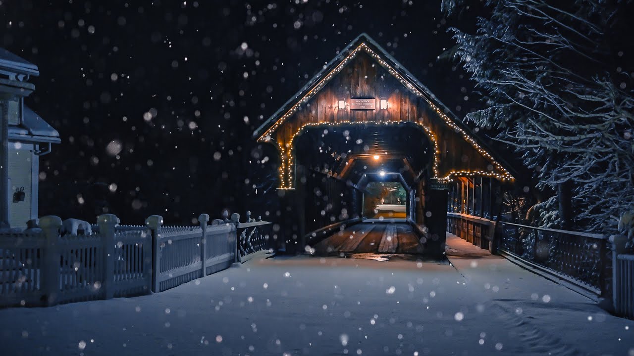 Woodstock, Vermont - Walking in the Snow at Night (4K) | Binaural Audio ...