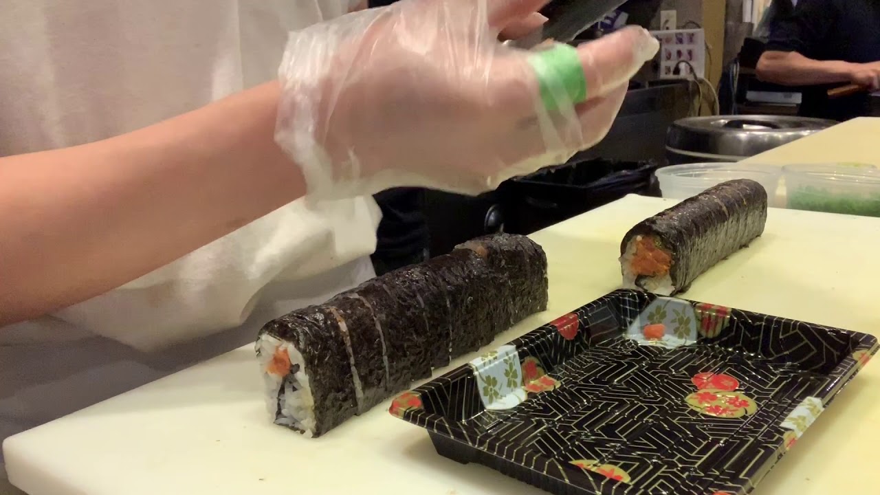 Spicy tona roll and TNT roll - YouTube