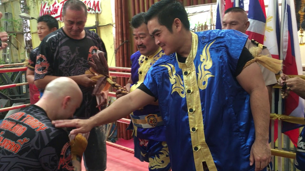 Muay Thai Instructor Graduation Ceremony - YouTube