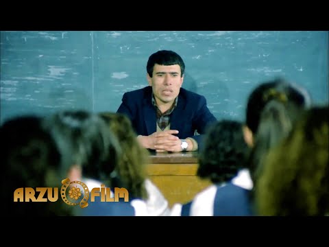 Hababam Sınıfı Güle Güle - Öğretmenliğin İlk Tokadı