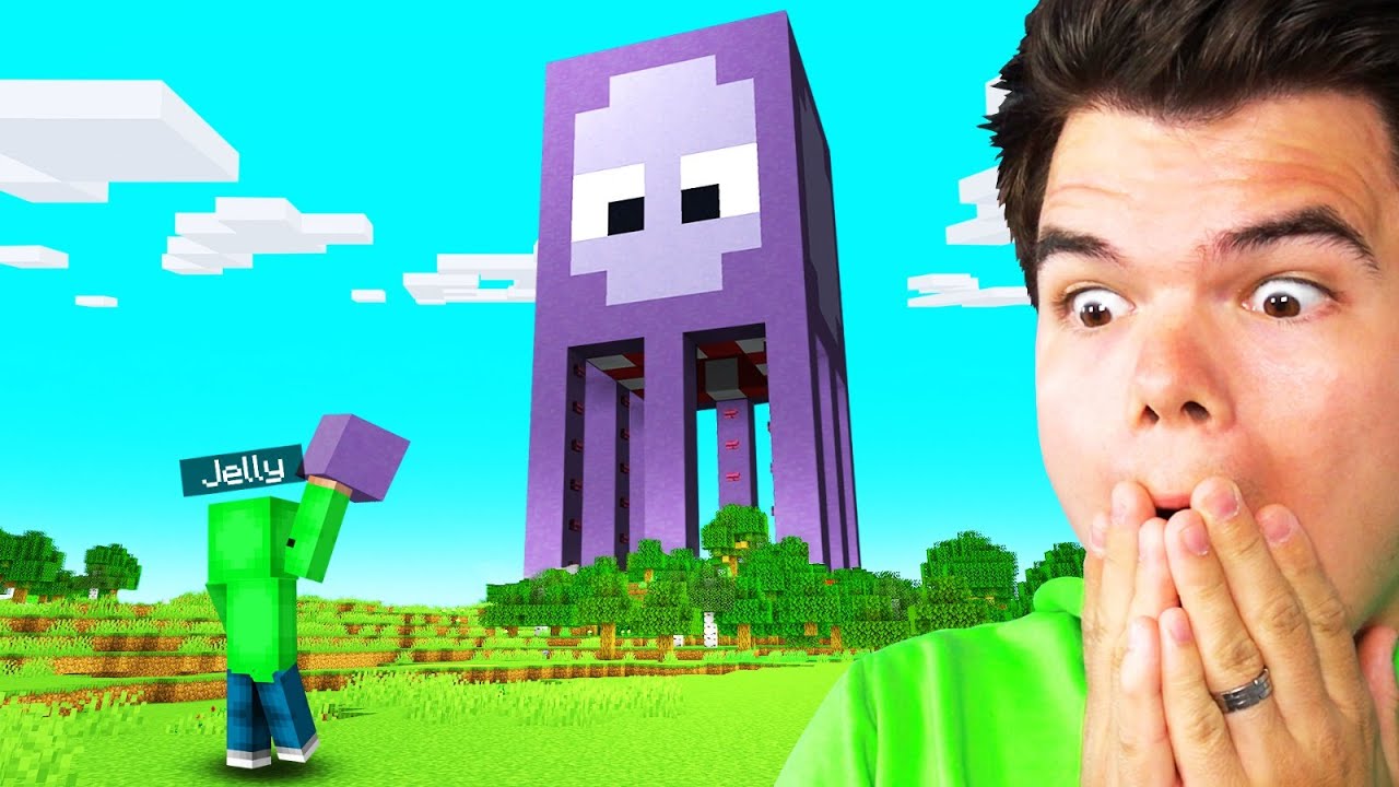 I Built A GIANT STATUE In Our Survival World! (Minecraft Squid Island ...