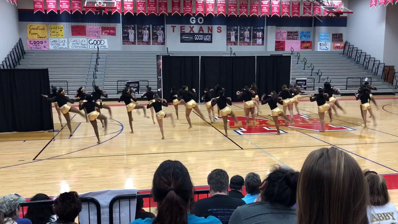 Bowie Belles Performance - YouTube