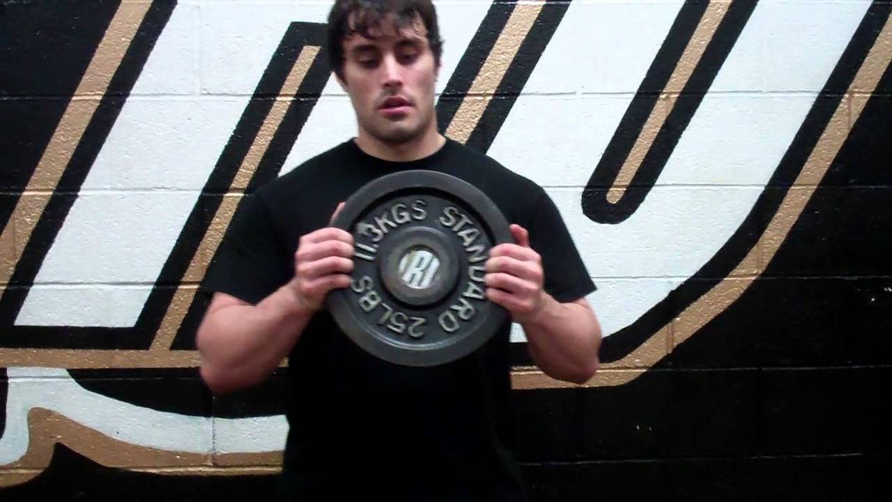 standing plate twist - YouTube