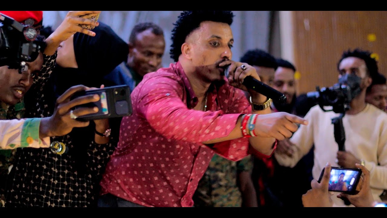ILKACASE QAYS - HEESTA NAFAQAYSO WARYAA - JIGJIGA SHOW 2022 - YouTube