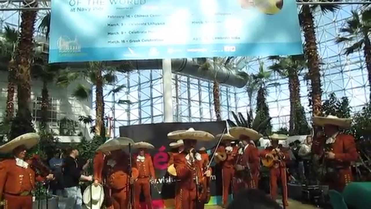 Neighborhoods of the World Navy Pier: Mariachi Perla de Méjico - YouTube