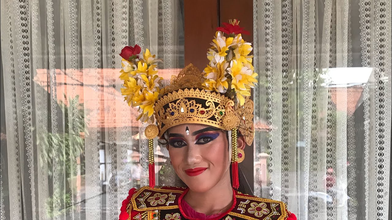 Tari Condong_Lomba Tari Haflah Himatika Algebra - YouTube