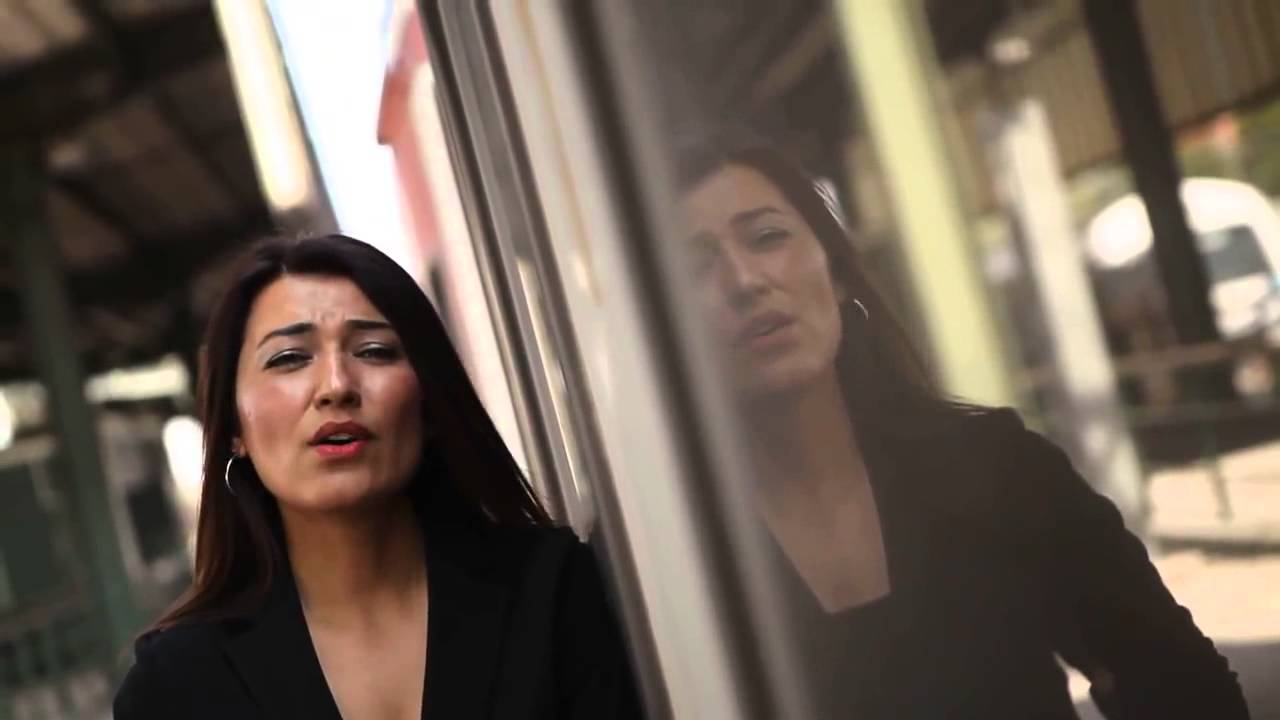 SEDA KARA ANKARA A LAR OLDU A K M Z K 2013 - YouTube