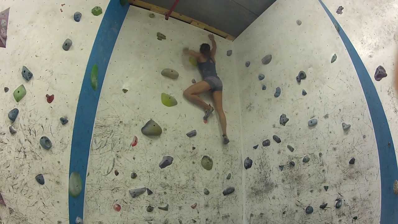 Simon's impossible V7 orange boulder problem at the "white hall" in ...