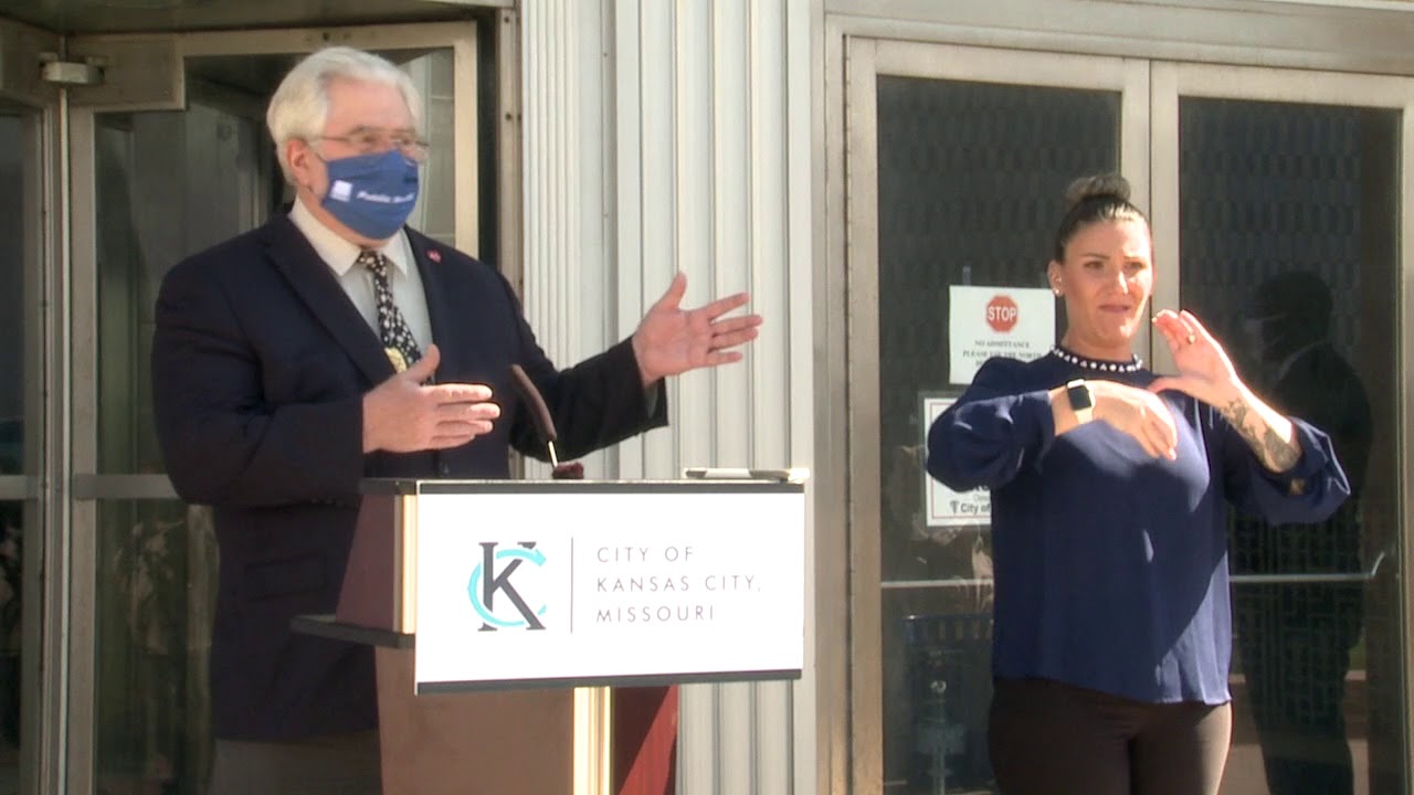 News Conference: Wearing of Face Masks Extended - YouTube