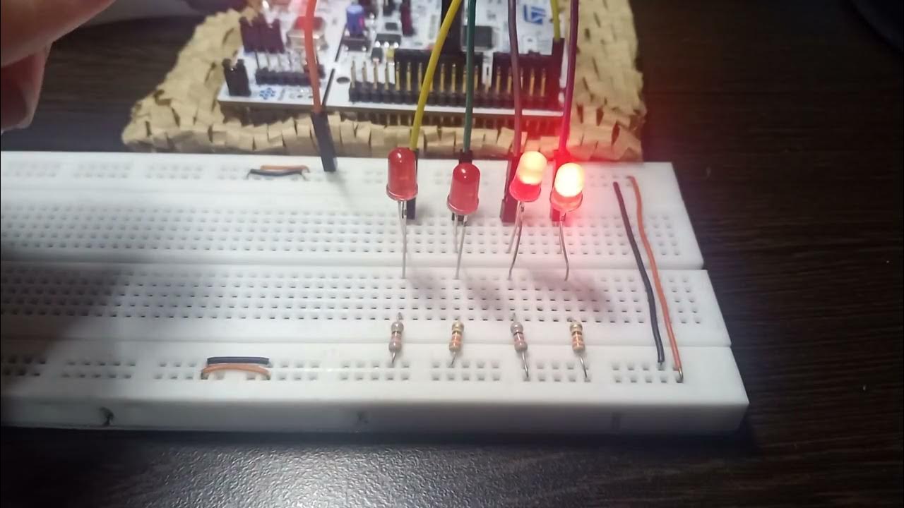 Parte 2 (funcionamiento) de Laboratorio GPIO - YouTube
