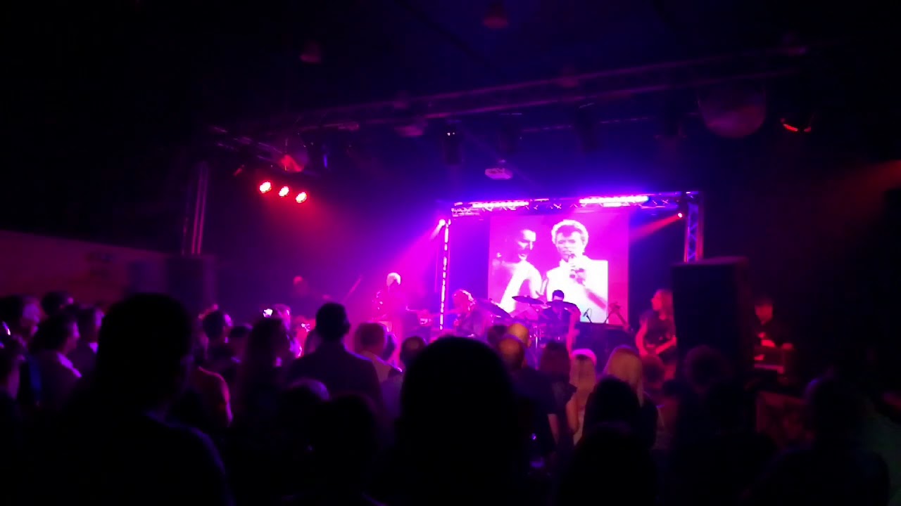 Ed Blaney's Ultimate Bowie Live at the Forum Music Centre in Darlington ...