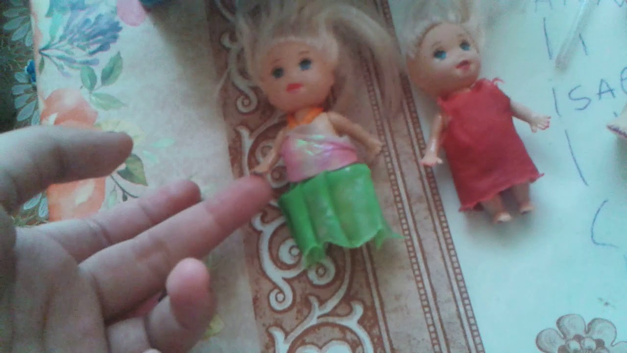 Barbie - the twins broken arm - YouTube