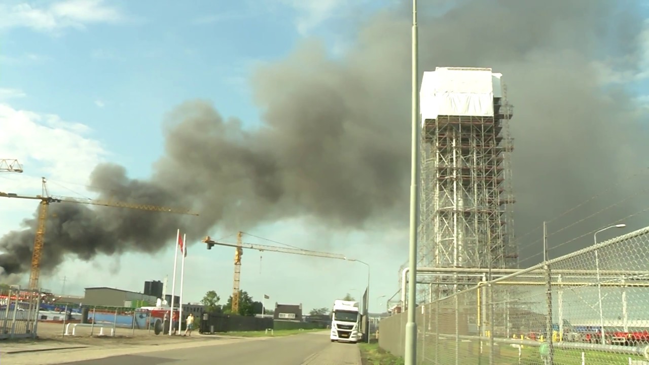 Geen schadelijke stoffen in rook brand Coolrec - YouTube