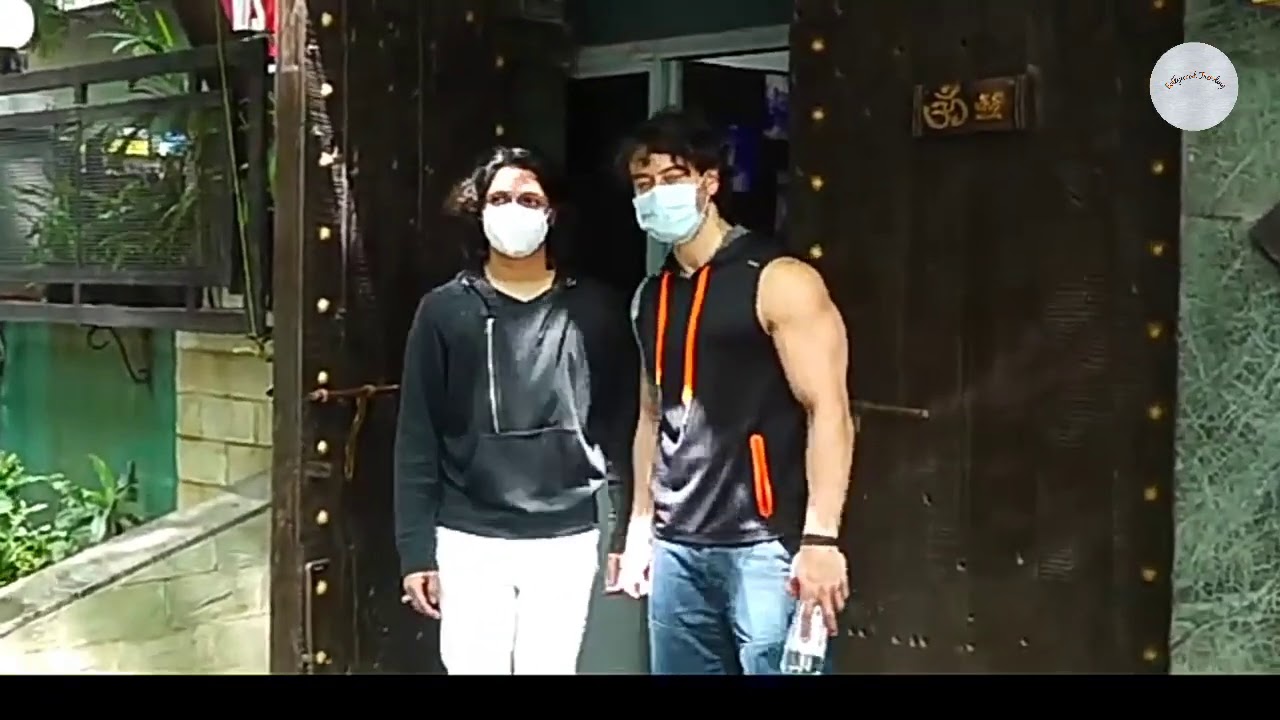 Tiger Shroff His BODY Maintaining Very Well In This LOCKDOWN|bollywood ...