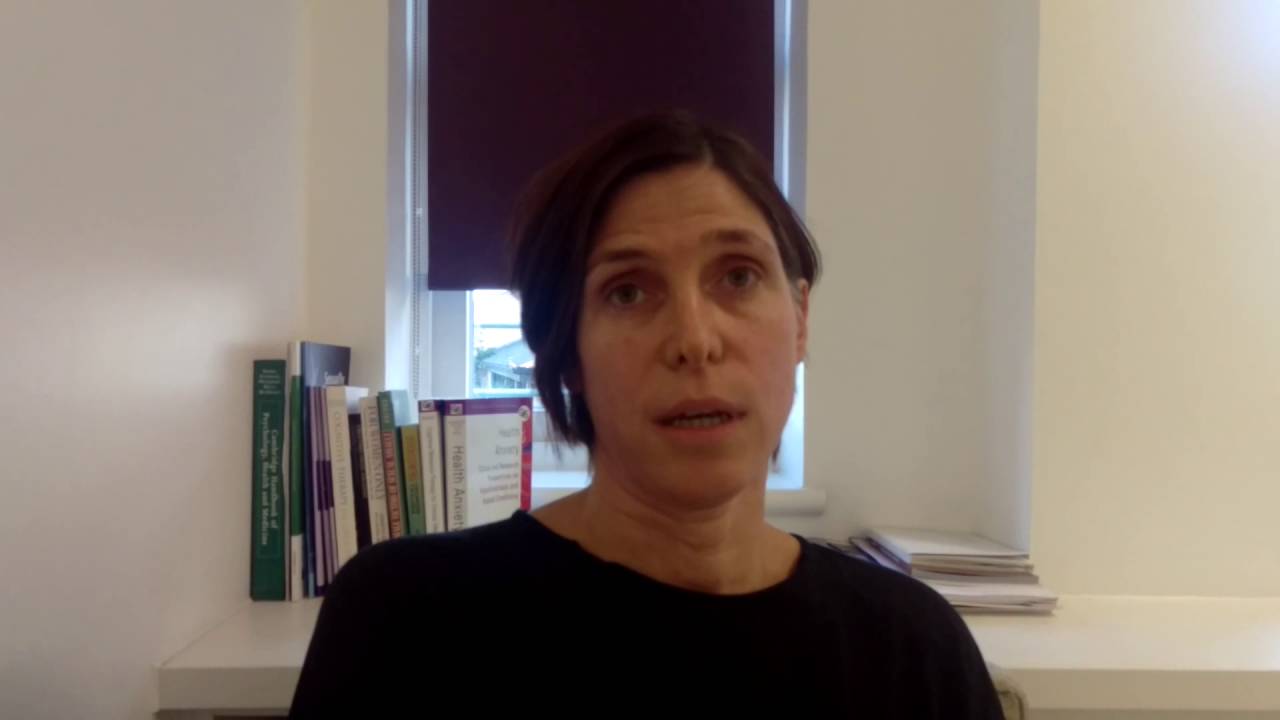 Psychologist Sarah introduces our psychology services - YouTube