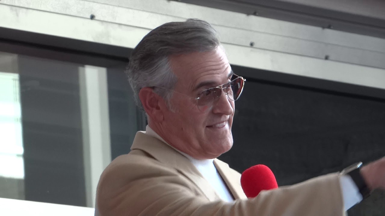 Groovy Bruce Campbell Panel | Rock and Shock 2019 2 of 5 | PopHorror ...