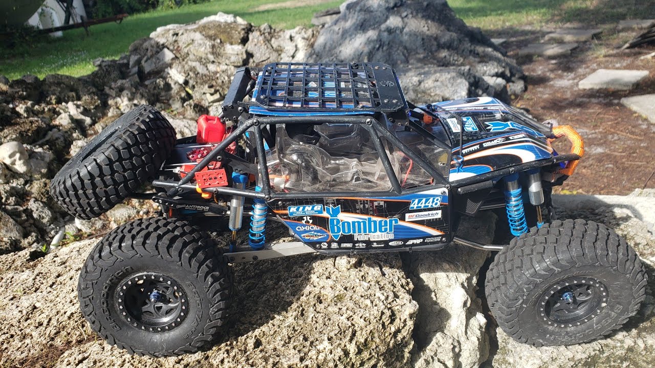 AXIAL RR10 Bomber...Dual Steering, Dual King shocks,Castle Brushless 4s ...