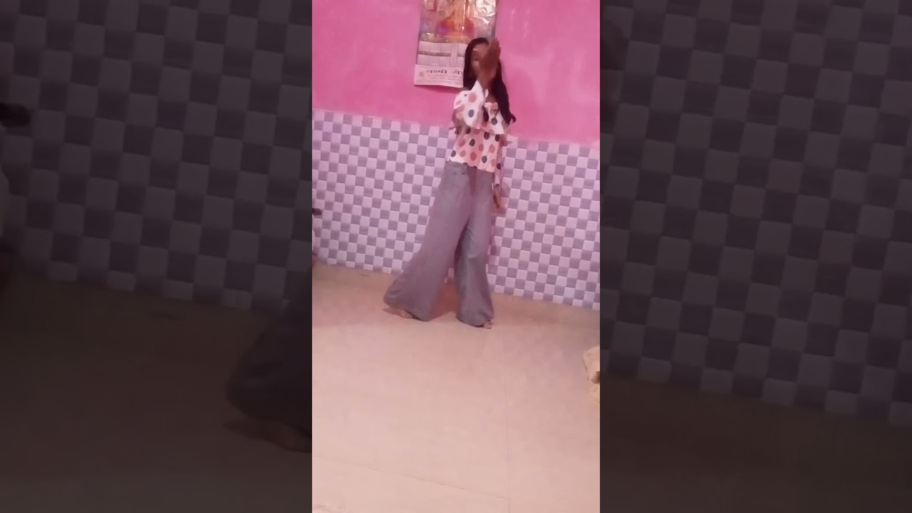 left right song 😍😍 - YouTube