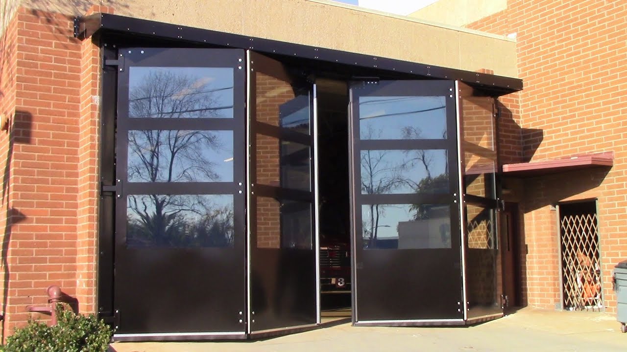 New Bay Doors at Beverly Hills Fire Station 3 - YouTube