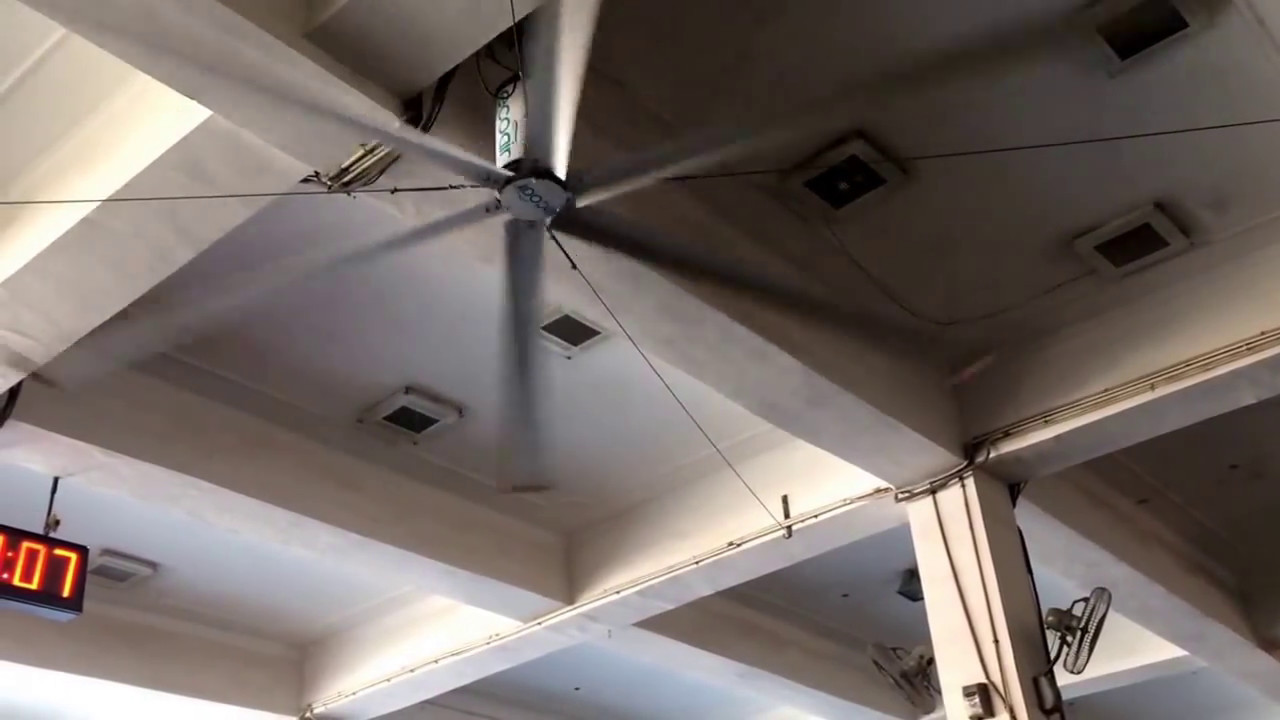 Huge Ceiling Fan - Lucknow Railway Station - YouTube