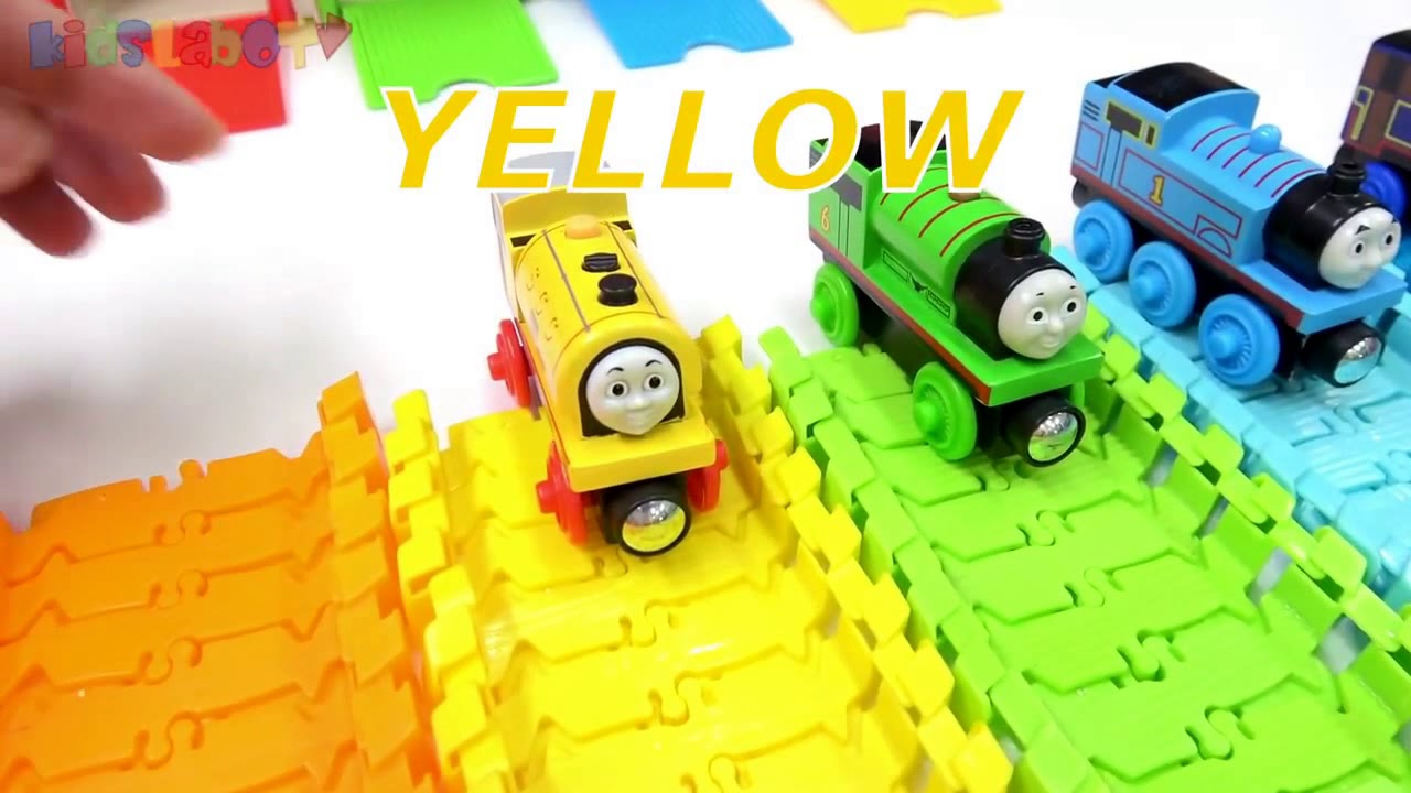 Learn colors with thomas & friends toy trains fun water colors for ...