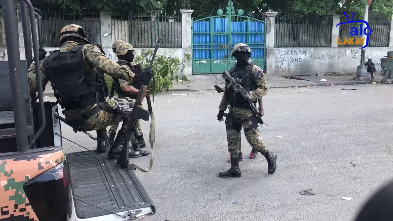 Kotèj Prezidan an kap antre anchatpent nan palè a, ajan USGPN move kou ...