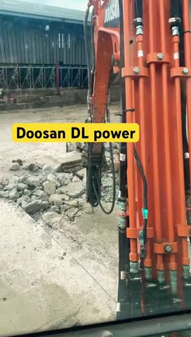 Doosan drilling machine #cowfarm #farming #shorts - YouTube