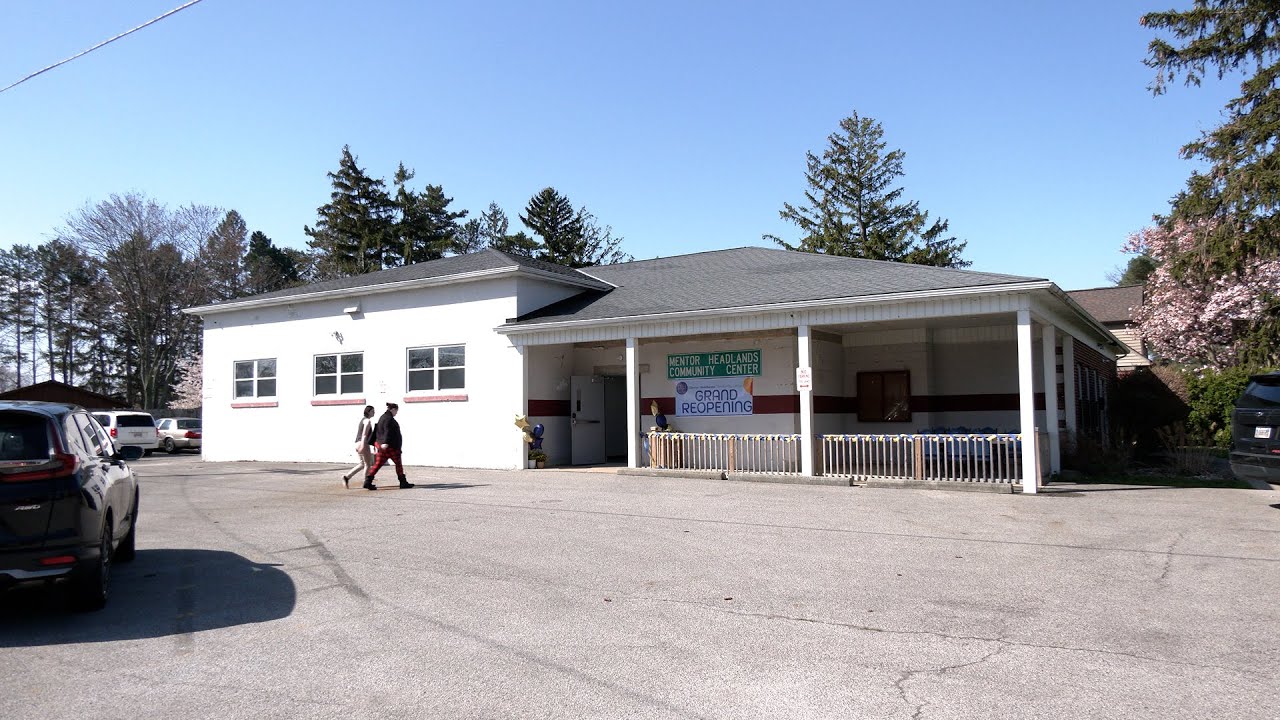 Mentor Headlands Community Center Grand Reopening - YouTube