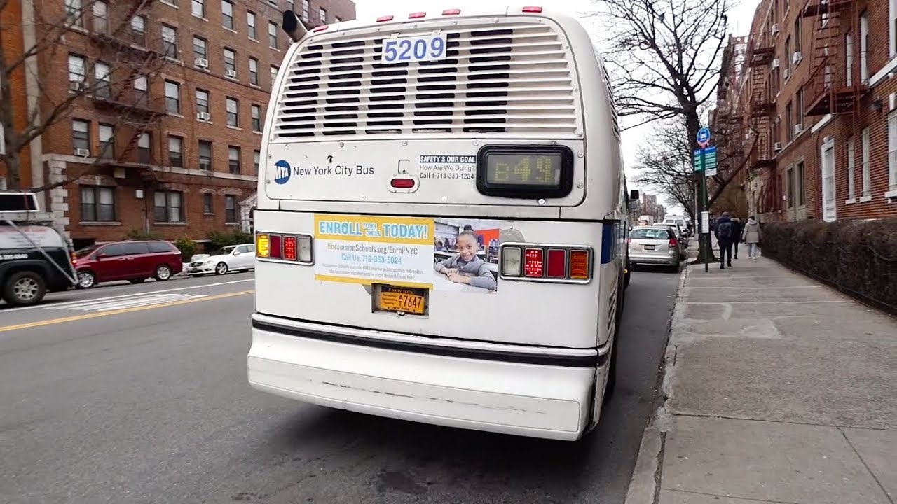 MTA New York City Bus 1999 NovaBus RTS #5209 on the B49 @Ocean Av / Av ...