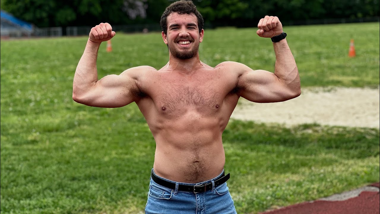 200 lb pull up guy attempts 5 minute mile in JEANS!?!? - YouTube