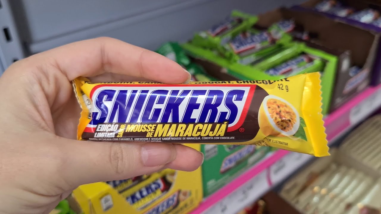 Trying Brazilian Flavor Snickers - YouTube