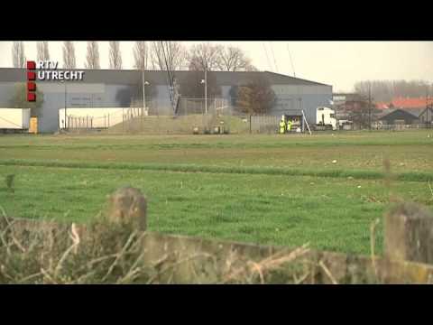 Opnieuw lichtjes in zendmast IJsselstein - vr 29 nov 2013 [RTV Utrecht ...