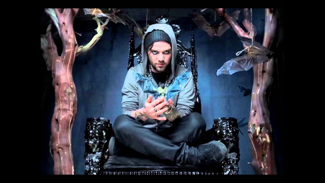 Bam Margera of Earth Rocker / FFU MTRBWY greeting - YouTube