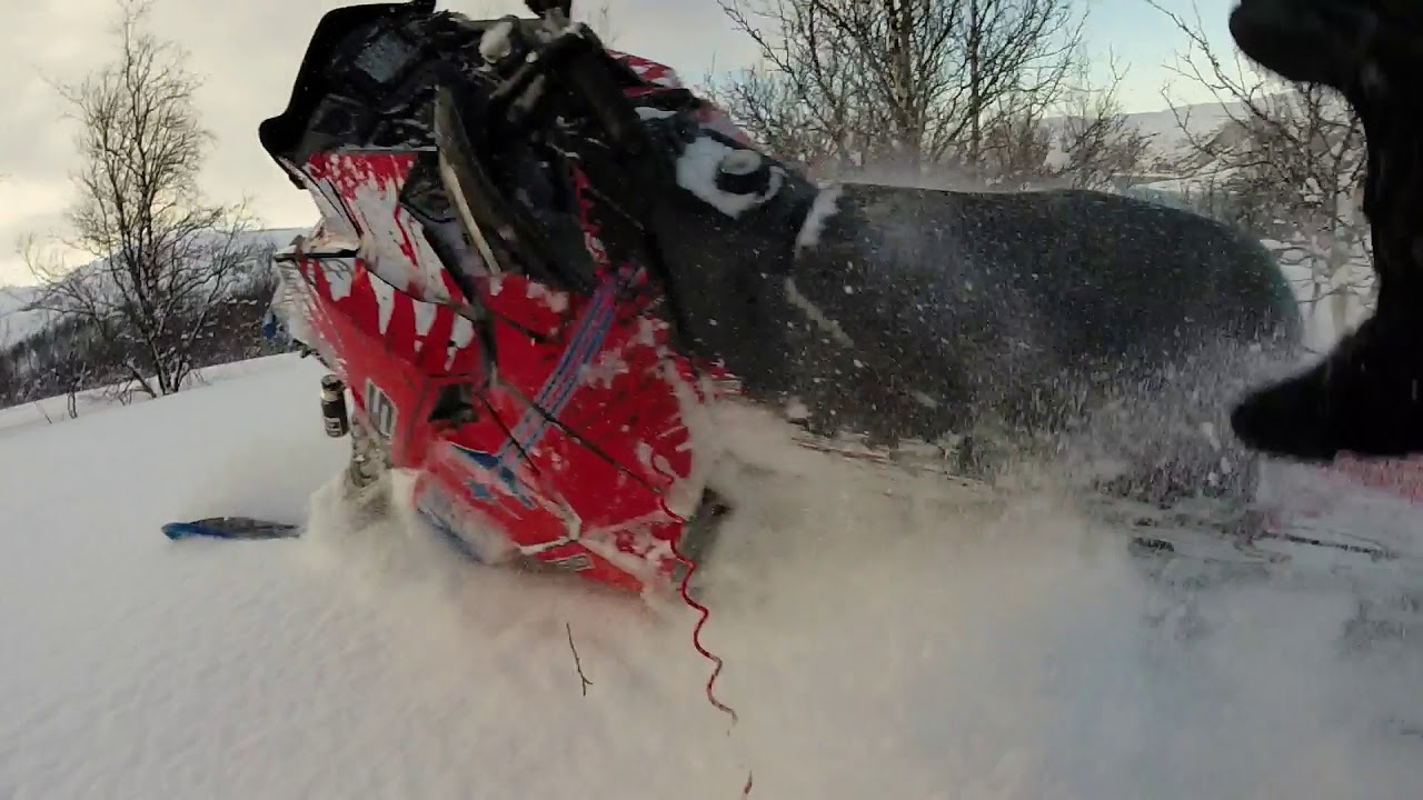 Polaris SKS 800 finally got some snow - YouTube