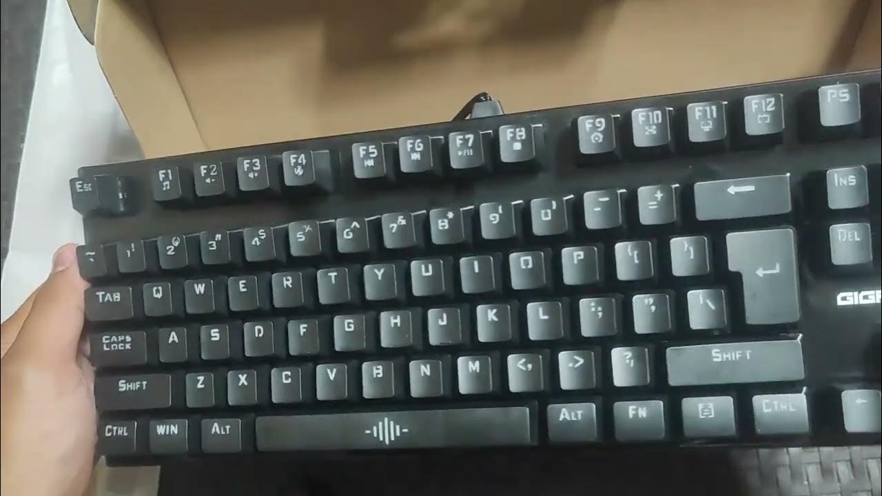 Unboxing of Gigaware K28 Blue Switch Mechanical Gaming Keyboard - YouTube