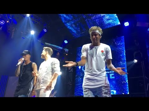 Rare video of Neymar Jr dancing on stage😍🤯 - YouTube