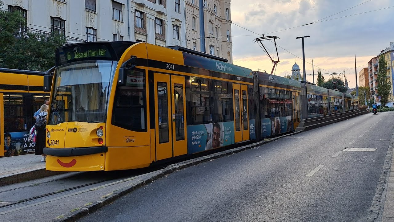 BKV Budapeszt | Linia 6 | Siemens Combino Plus | Kierunek Móricz ...