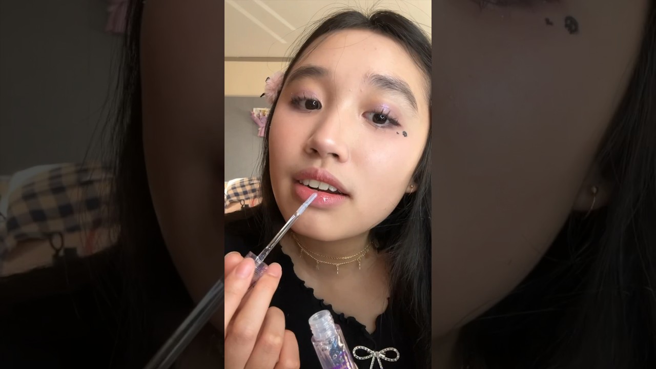 Makeup Biến Hình Thành Kuromi #shorts - YouTube