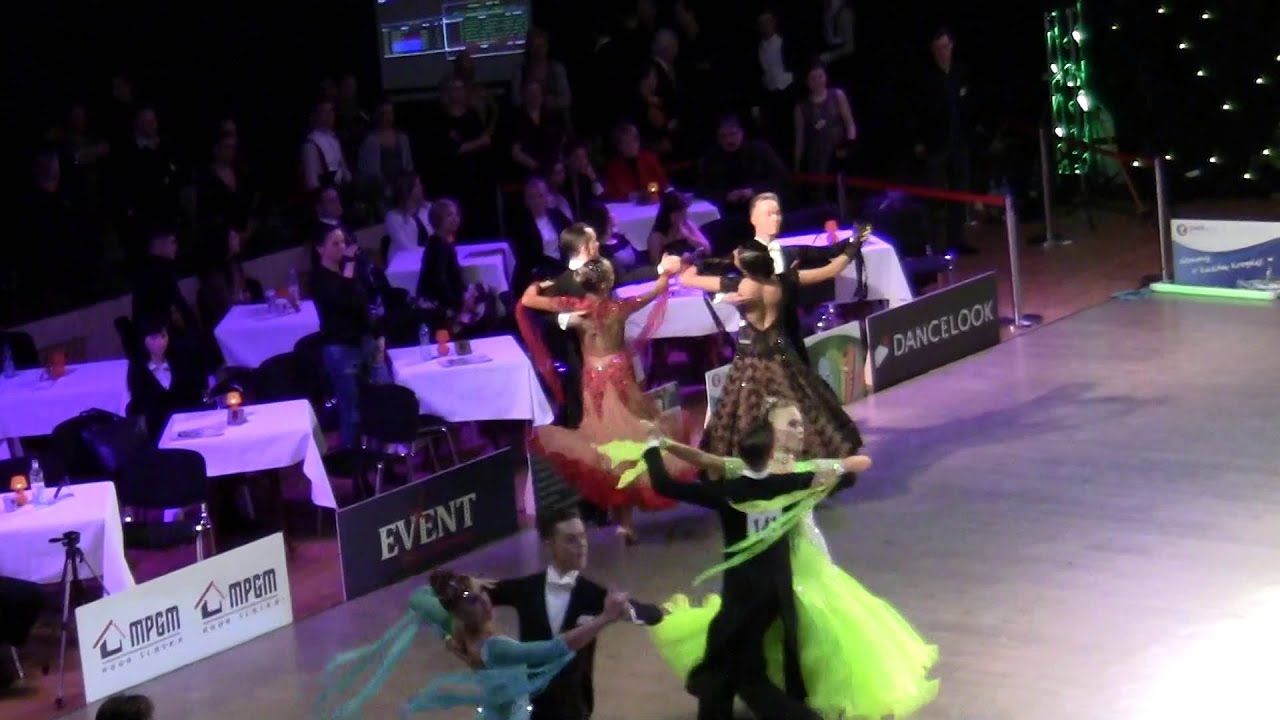 Norbert Czerski i Gabriela Cichowska qucikstep ĆF - YouTube