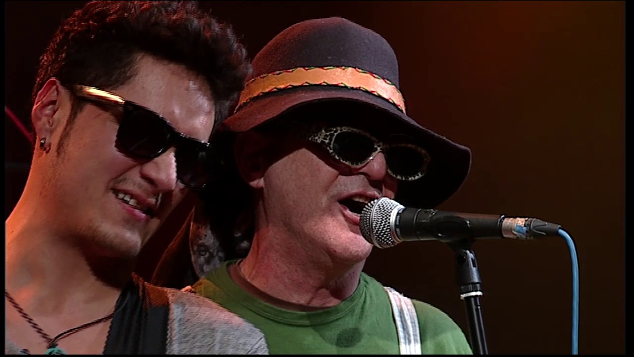 Karolo y Banda Babylon reborn again - YouTube